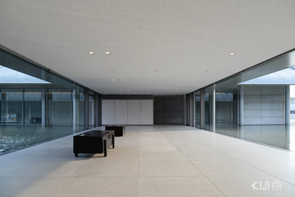 Sagawa Art Museum : เมื่อคอนกรีตนิพนธ์ลอยน้ำริมทะเลสาบบิวะ ความหนาหนัก ...